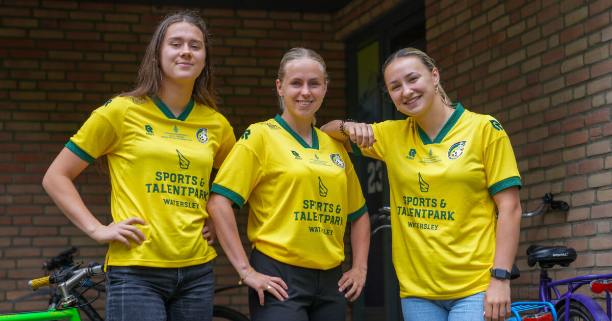 Drie nieuwe shirtsponsoren voor de finale | Fortunasittard.nl